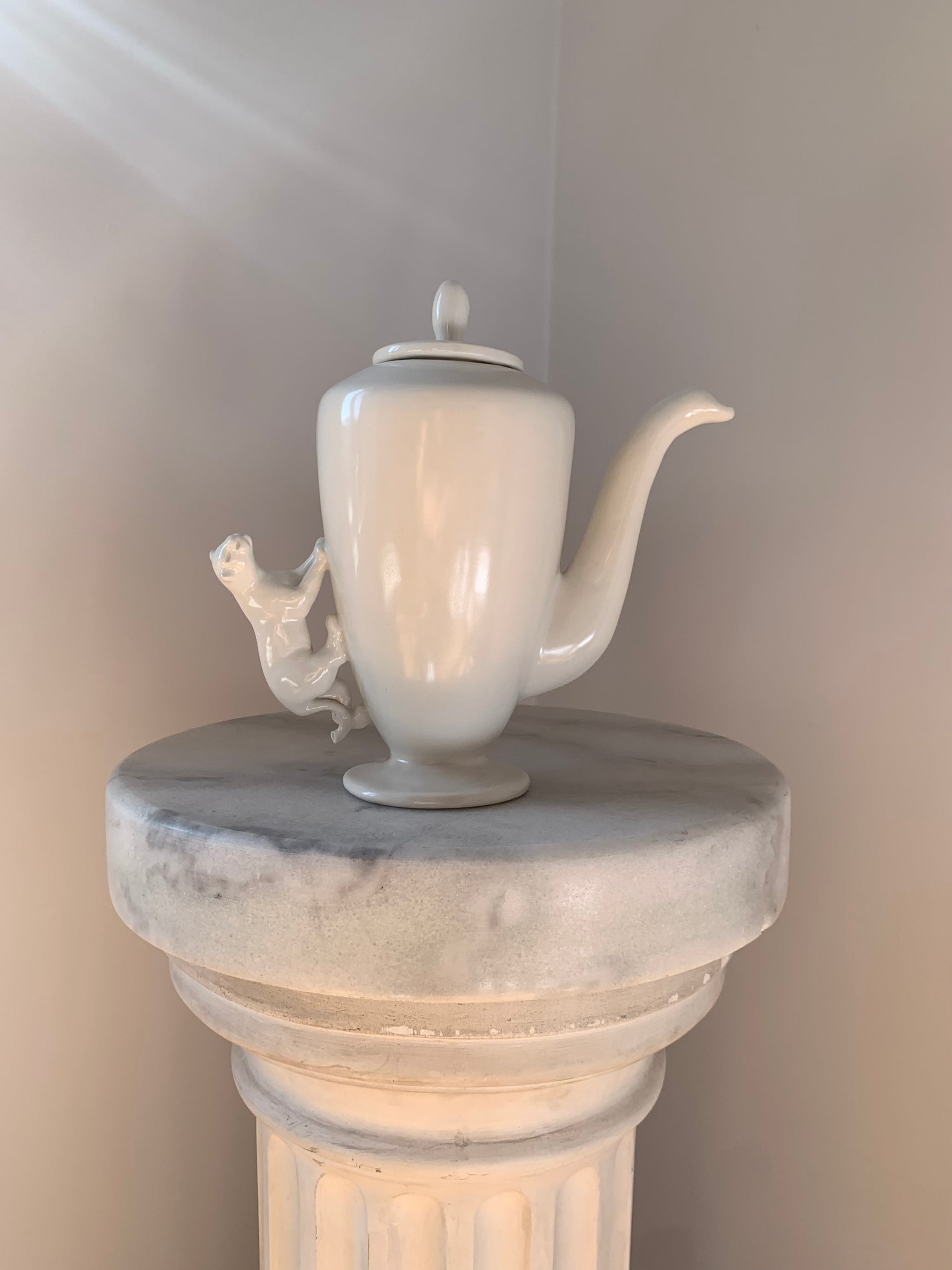 Cleo teapot – Cuckoo B