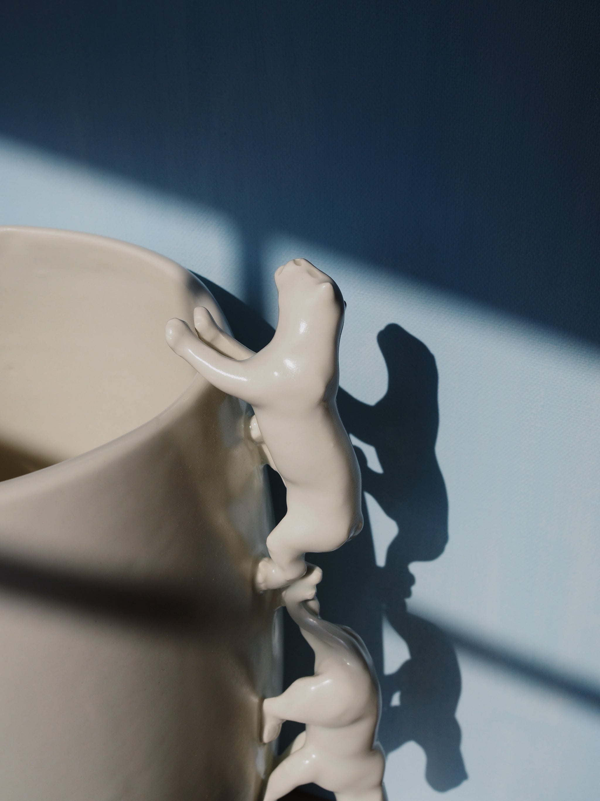 Cleo vase amphora – Cuckoo B